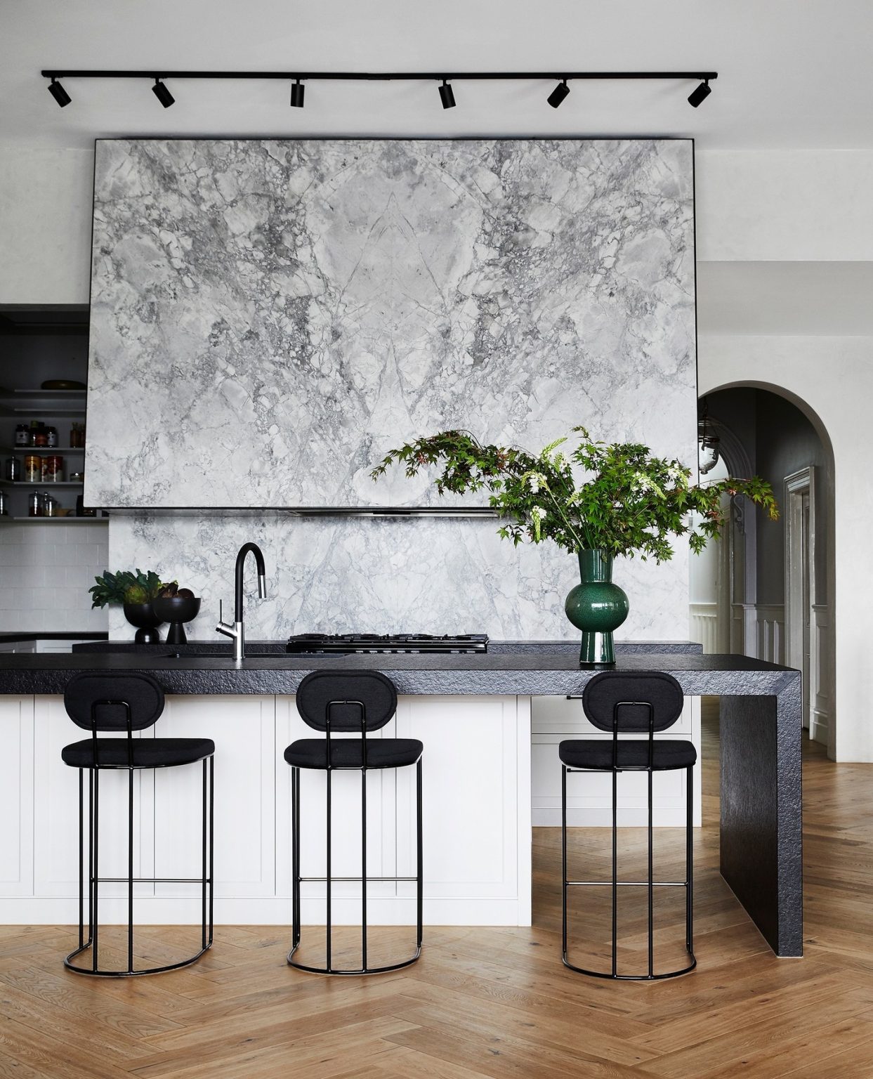Sleek and Stylish: 10 Monochrome Kitchen Ideas You’ll Love - 2025