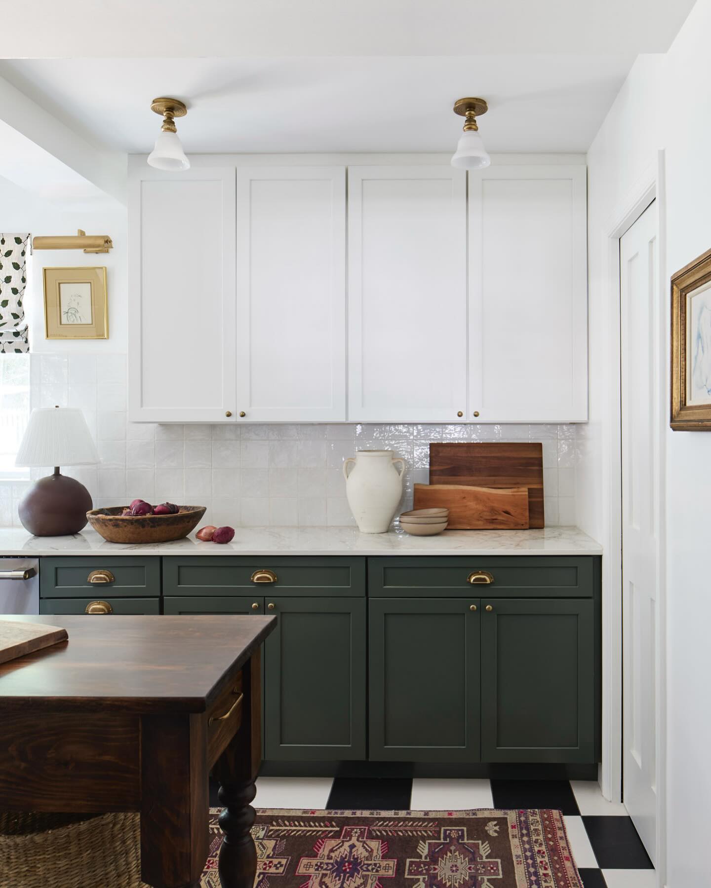 Perfect Pairings: Inspiring Two Tone Kitchen Ideas - 2025