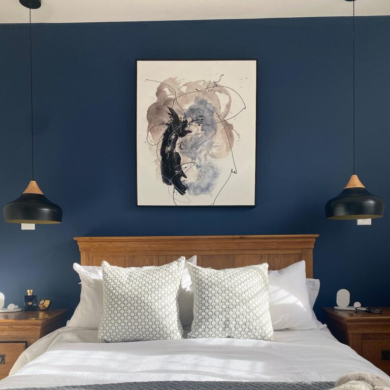 10 Stunning Navy Bedroom Ideas That Redefine Sophistication and Comfort ...