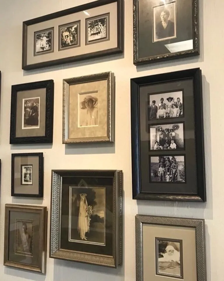 10 Family Photo Wall Ideas to Create a Stunning Display - 2025